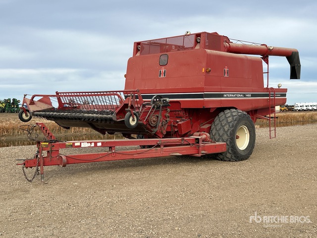 1984 International 1482 Pull Type Combine Harvester | Ritchie Bros ...