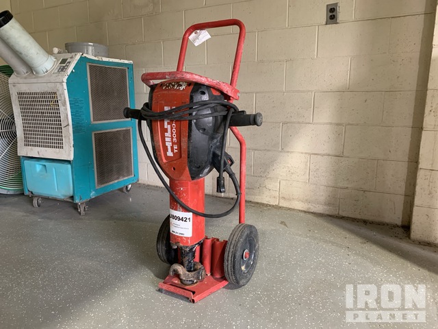 2021 Hilti TE 3000-AVR Electric Demolition Breaker in East Peoria ...