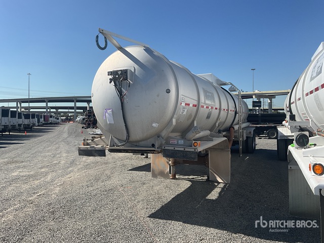 2003 Heil MC407 8400 gal T/A Tanker Trailer | Ritchie Bros. Auctioneers