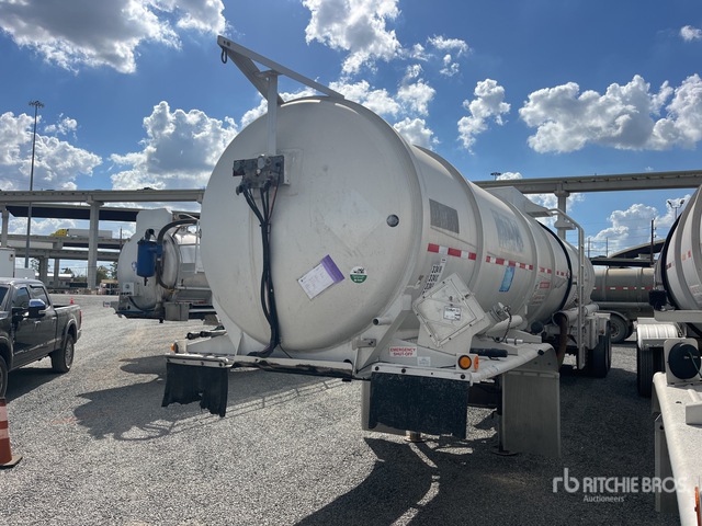 2003 Heil MC407 8400 gal T/A Tanker Trailer | Ritchie Bros. Auctioneers