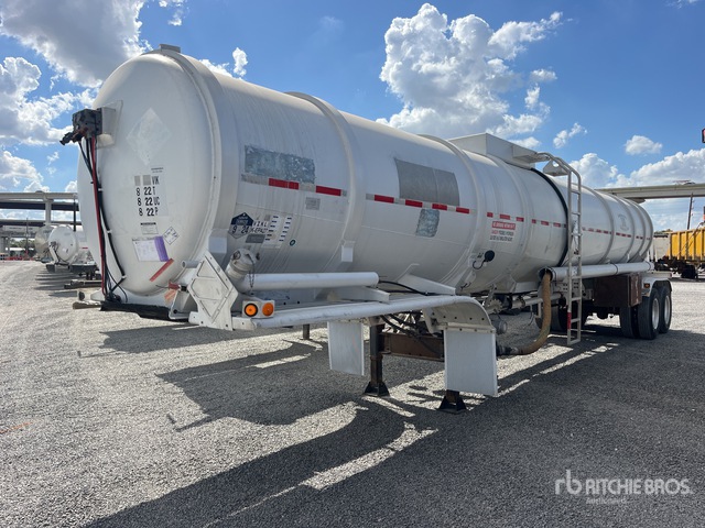2003 Heil MC407 8400 gal T/A Tanker Trailer | Ritchie Bros. Auctioneers