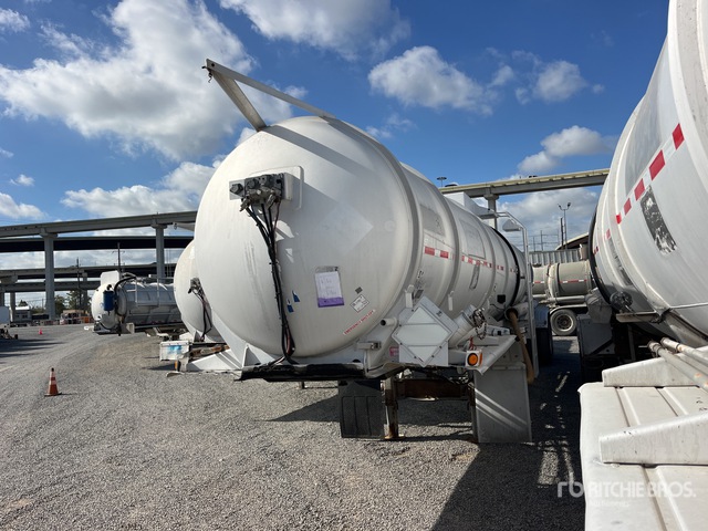 2003 Heil MC407 8400 gal T/A Tanker Trailer | Ritchie Bros. Auctioneers