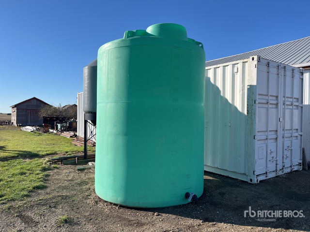 Enduraplas 3000 gal Poly Water Tank | Ritchie Bros. Auctioneers