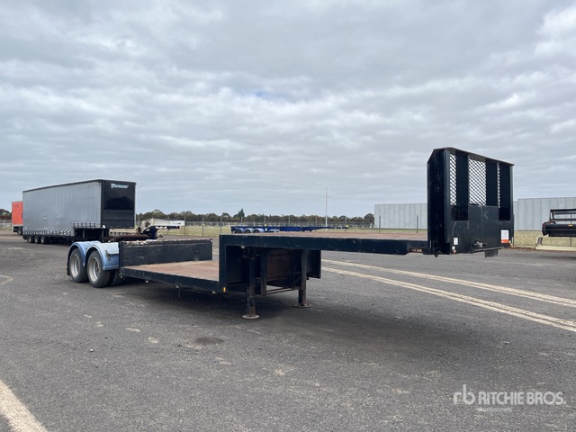 1995 Freighter Bogie/A B-Double Lead Rimorchio a pianale | Ritchie Bros ...