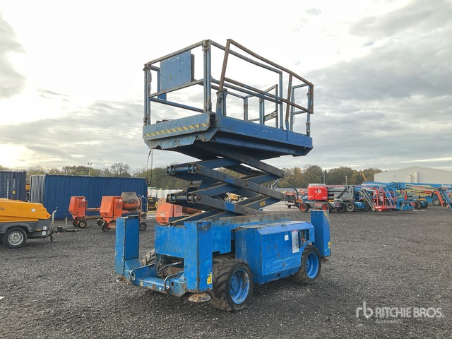 2006 Genie GS-2668 4x4 Diesel Plateforme élévatrice à ciseaux | Ritchie ...