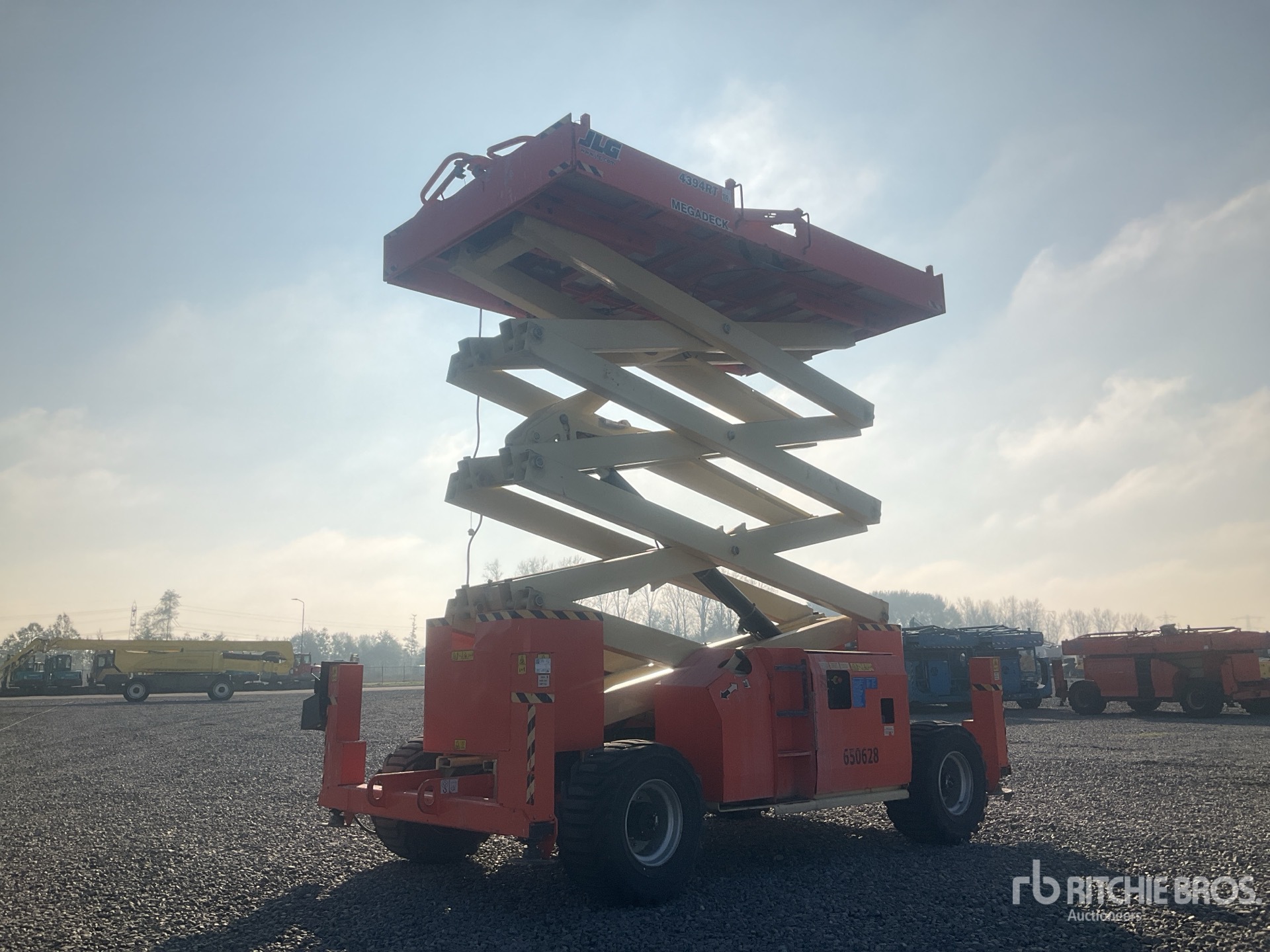 2016 JLG 4394 RT 4x4 Diesel Elevador de tijera | Ritchie Bros. Auctioneers