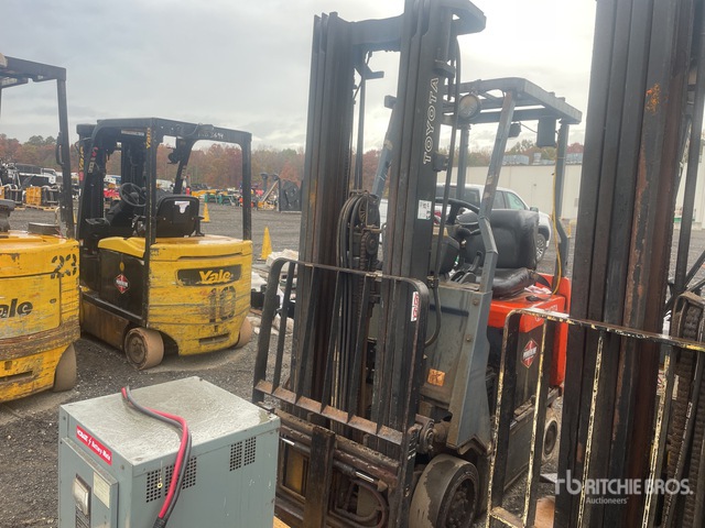 2013 Toyota 7FBCU18 2500 lb Chariot Élévateur Électrique | Ritchie Bros ...