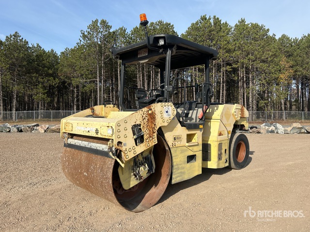 2010 Dynapac CC424CHF Combination Roller | Ritchie Bros. Auctioneers