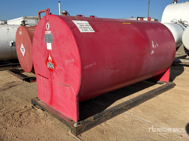 2008 Tidy tank 2700 L Skid Mounted Steel Fuel Tank | Ritchie Bros ...
