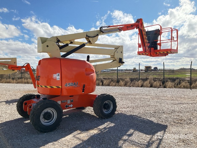 2005 JLG 450AJ Series ll 4WD Diesel Articulating Boom Lift | Ritchie ...