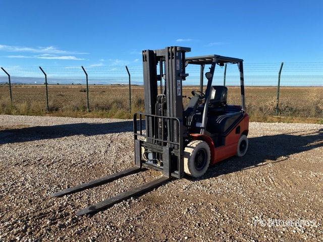2017 JAC CPCD25 Pneumatic Tire Forklift | Ritchie Bros. Auctioneers
