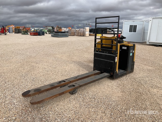 2017 Yale MO20L Electric Transpalette | Ritchie Bros. Auctioneers