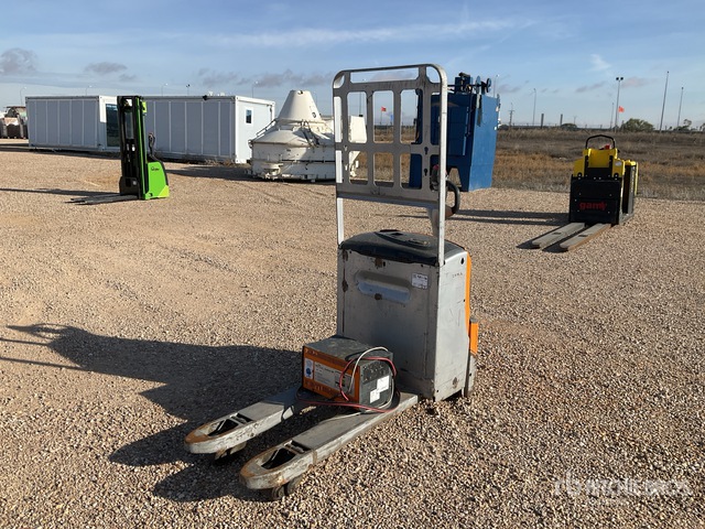 2017 Still EXU 16 Electric Transpalette | Ritchie Bros. Auctioneers