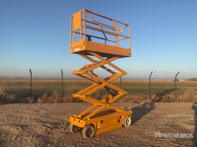 2007 Haulotte Compact 8 Electric Scissor Lift | Ritchie Bros. Auctioneers