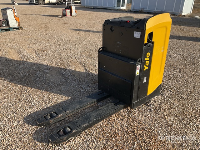 2017 Yale MP 20 T Electric Transpalette | Ritchie Bros. Auctioneers