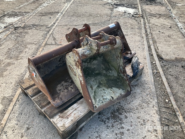 Quantity of (2) Excavator Buckets Excavator Bucket | Ritchie Bros ...