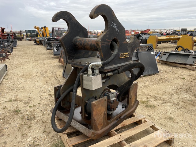 Stanley HSX 27 in Q/C Plate Compactor Attachment - Fits 250 Series ...