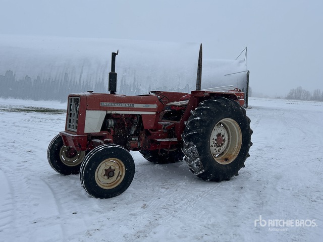 International Harvester 674 2WD Tractor | Ritchie Bros. Auctioneers