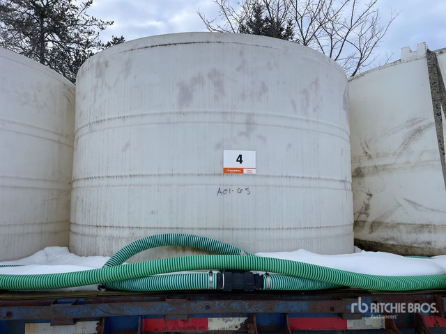 UFA 1200 gal Poly Water Tank | Ritchie Bros. Auctioneers