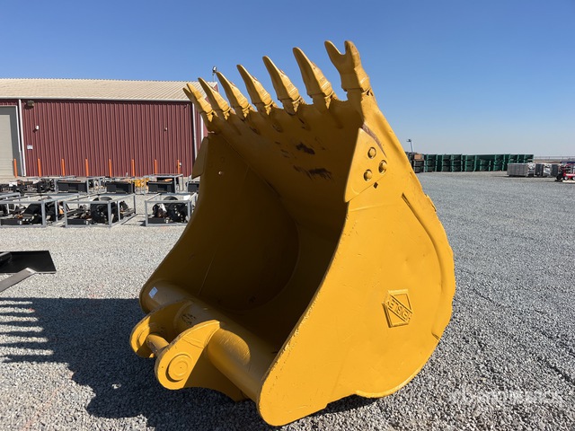 Hensley 70 in Digging Excavator Bucket | Ritchie Bros. Auctioneers