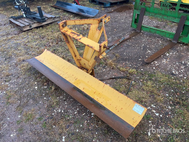 72 in 3-Point Hitch Rear Blade Attachment - Fits Tractor (Unused ...