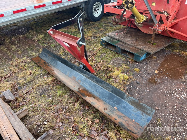 8 ft 3- Point Hitch Rear Blade Attachment (Unused) | Ritchie Bros ...