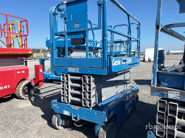 2017 Genie GS3246 Electric Scissor Lift | Ritchie Bros. Auctioneers