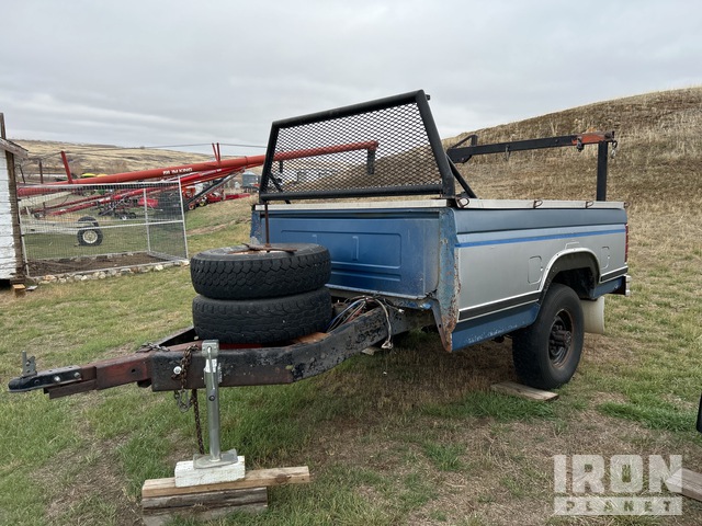 Ford 8 ft Truck Box Trailer utilitario | Ritchie Bros. Auctioneers