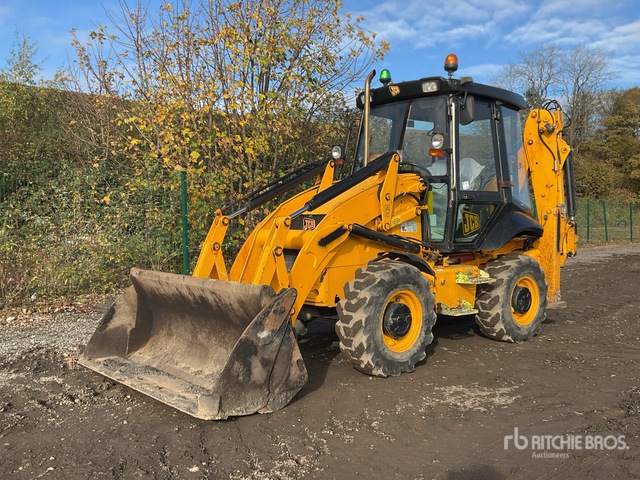 2012 JCB 2CX Streetmaster Backhoe Loader | Ritchie Bros. Auctioneers