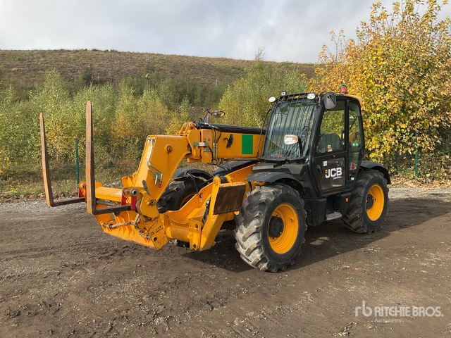 2017 JCB 533-105 Telehandler | Ritchie Bros. Auctioneers