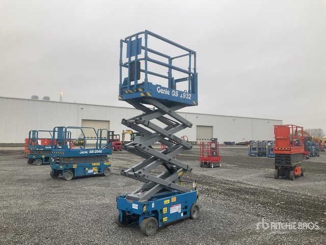 2015 Genie GS1932 Electric Scissor Lift | Ritchie Bros. Auctioneers