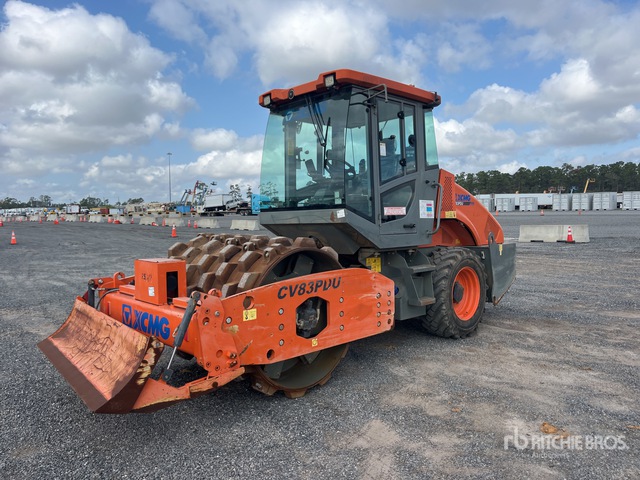 2020 XCMG CV83PDU Compacteur à tambour lisse | Ritchie Bros. Auctioneers