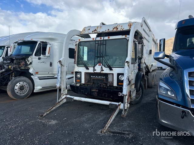 2001 Mack MR600 6x4 COE Front Loader Waste Collection Truck (Inoperable ...
