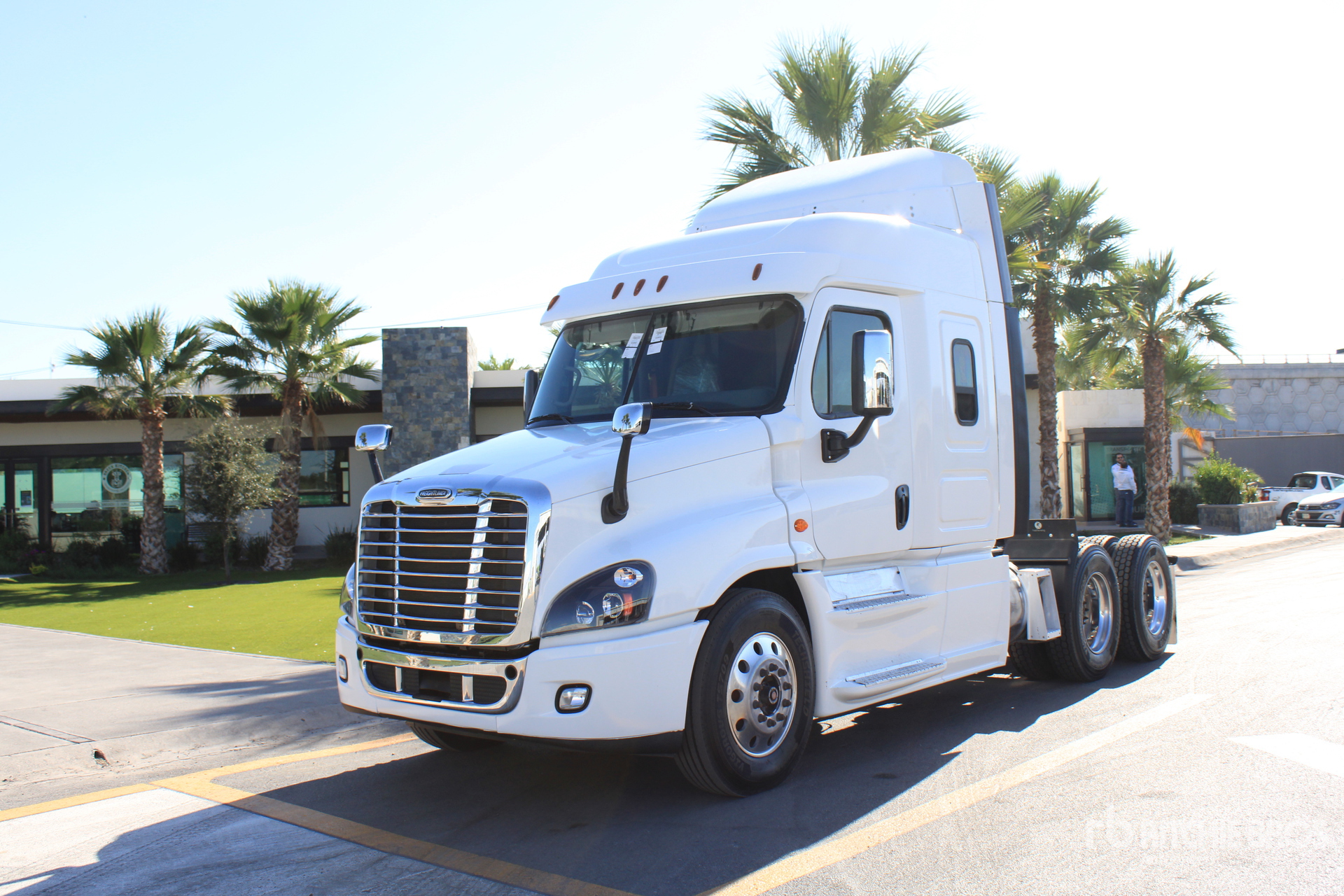 2020 Freightliner Cascadia 125 6x4 Tractocamión con Dormitorio / T/A ...