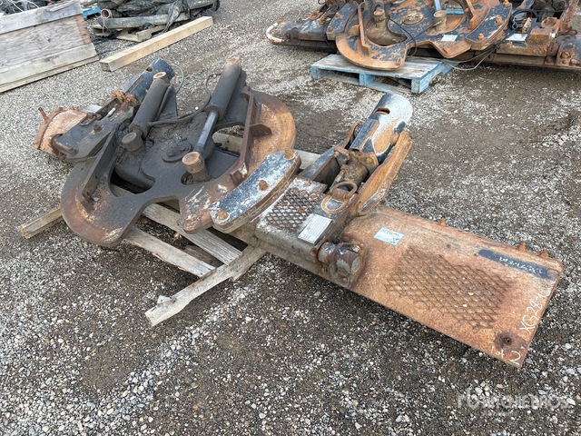 12 ft Underbody Scraper | Ritchie Bros. Auctioneers