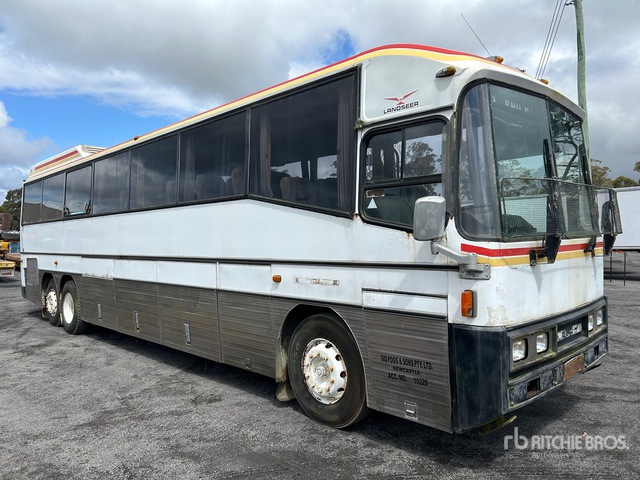 1987 Denning 6x2 48-Seat School Bus | Ritchie Bros. Auctioneers