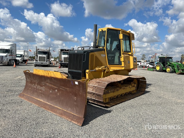2003 John Deere 700H LGP Crawler Dozer | Ritchie Bros. Auctioneers