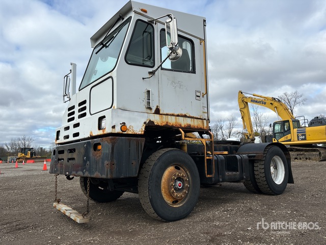 2011 Capacity TJ5000 4x2 Spotter Truck | Ritchie Bros. Auctioneers