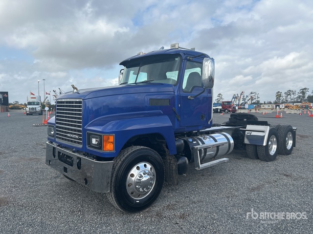 2019 Mack P164T 6x4 Cabeza Tractora Cabina Corta | Ritchie Bros ...