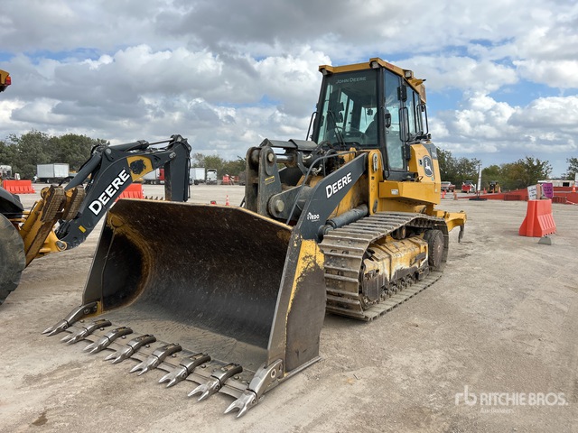 2021 John Deere 755K Crawler Loader | Ritchie Bros. Auctioneers