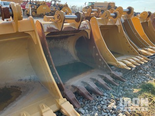 Cat 541-1750 Excavator Bucket in Zanesville, Ohio, United States ...