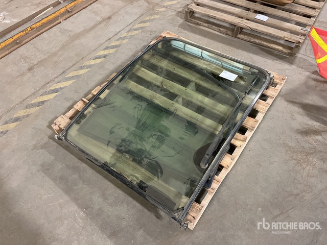 John Deere Excavator Window | Ritchie Bros. Auctioneers