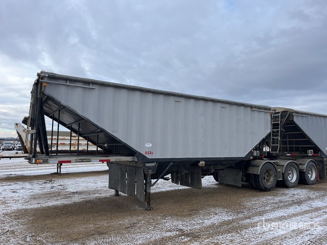 2009 Lode King 28 ft Super B-Train Lead Grain Trailer | Ritchie Bros ...