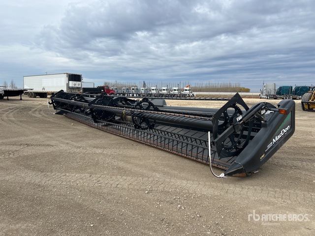 2011 MacDon FD70 40 ft Flex Draper Combine Header | Ritchie Bros ...