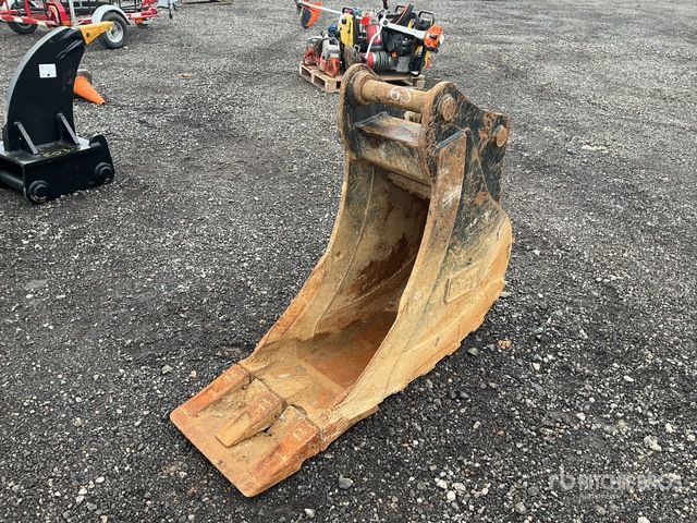 Hill 430 mm Digging Excavator Bucket | Ritchie Bros. Auctioneers