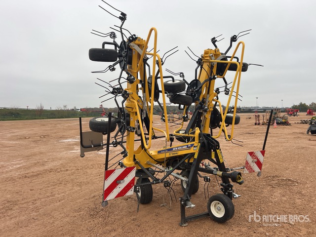 2022 New Holland Proted 880 8.8 m 3-Point 8 Rotor Faneuse Hay Tedder ...