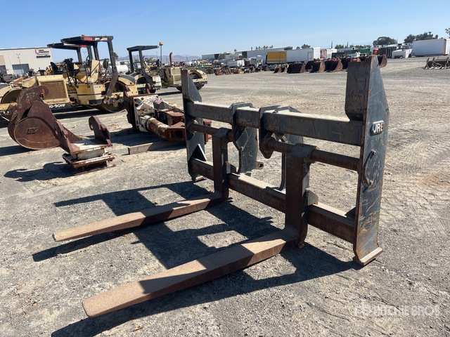 JRB 770-9 72 in Q/C Wheel Loader Forks | Ritchie Bros. Auctioneers