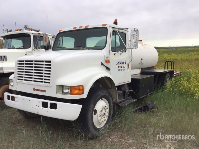 1990 International 4900 2000 gal 4x2 Wassertank-Lkw | Ritchie Bros ...