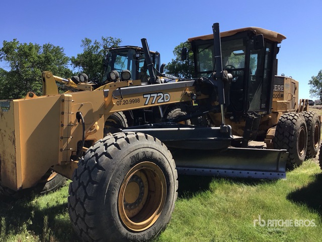 2006 John Deere 772D AWD Motor Grader | Ritchie Bros. Auctioneers