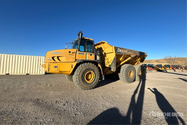 2012 John Deere 400D Series II Articulated Dump Truck | Ritchie Bros ...